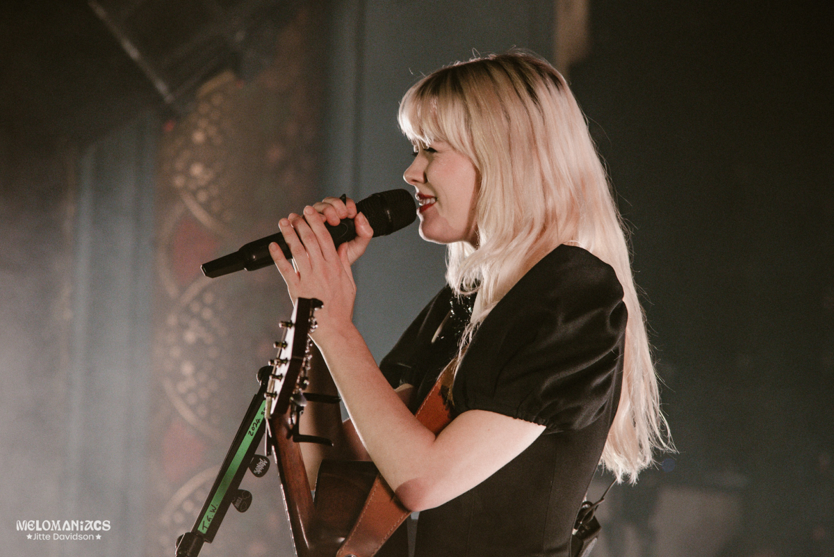 Live Review: Maisie Peters in Ghent